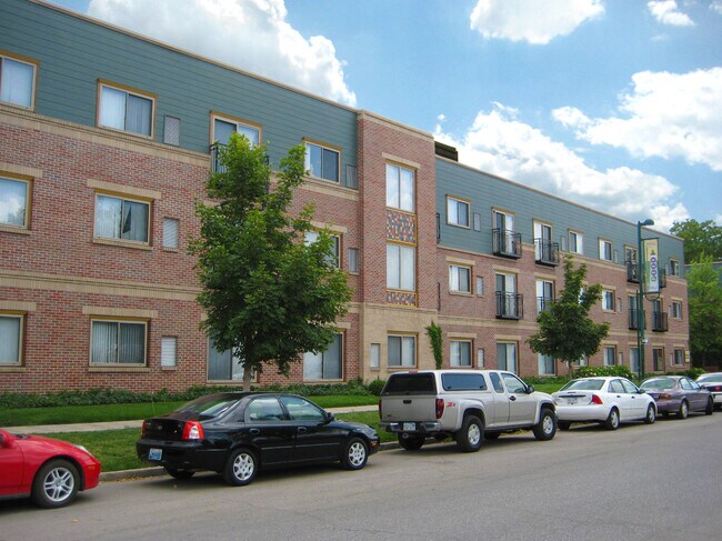 Aggie Village - 1215 Laramie Apartments - Manhattan, KS | Apartments.com