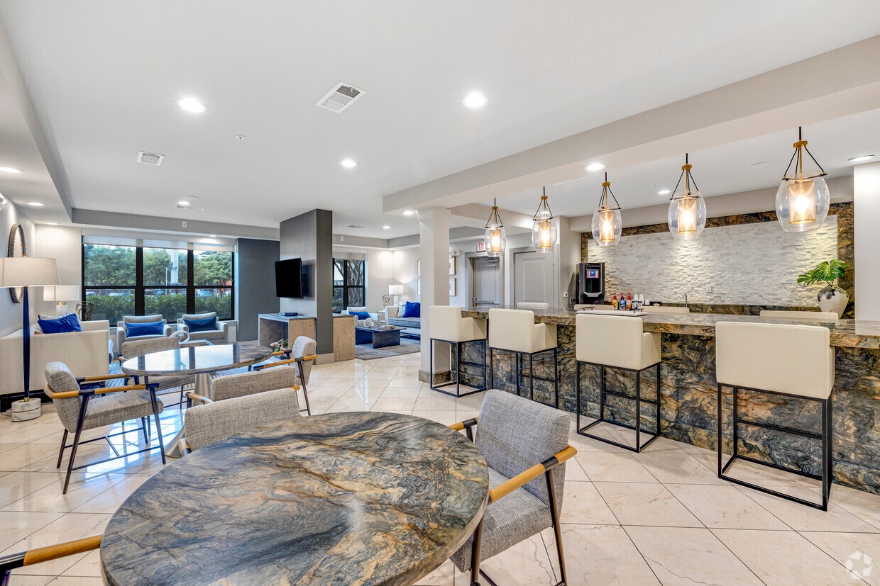 The Susanne - 3833 Dunlavy St Houston, TX 77006 | Apartments.com