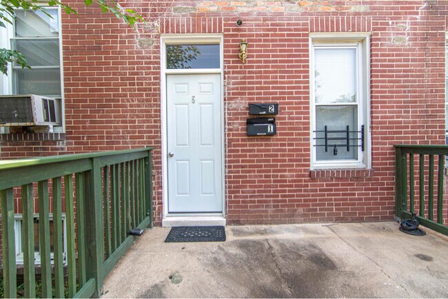 Apartments for Rent with Hardwood Floors in Ten Hills, Baltimore ...