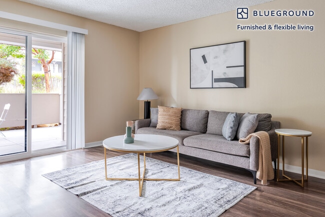 Furnished Country Club Manor Condos for Rent | Apartments.com