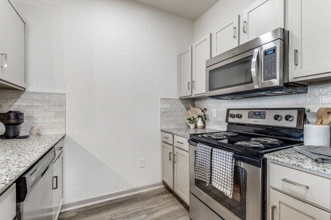 Halcyon Castle Hills - 4900 Windhaven Pky The Colony, TX 75056 ...