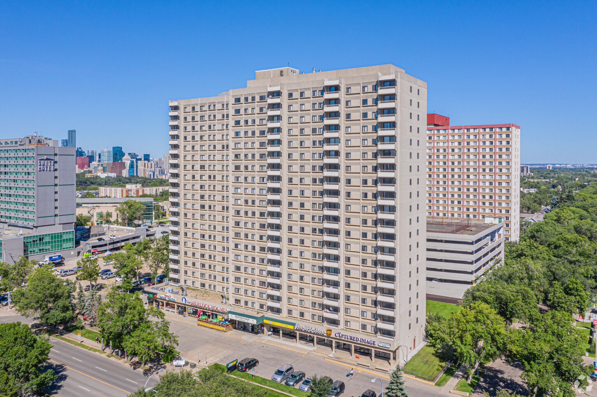 University Tower Apartments Appartements - 8515 112 St Nw Edmonton, AB ...