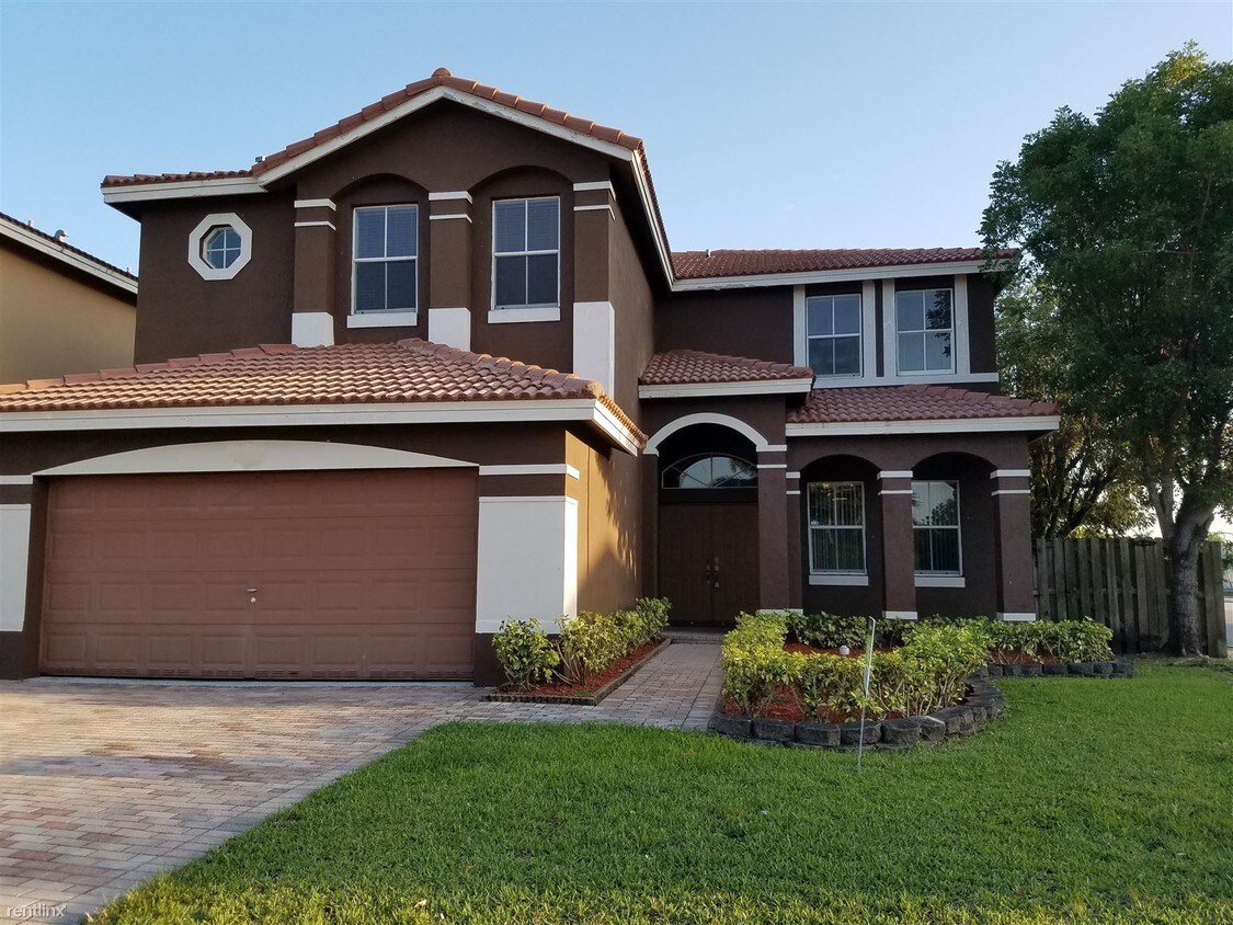 15062 SW 11th St, Miami, FL 33194 - House Rental in Miami, FL ...