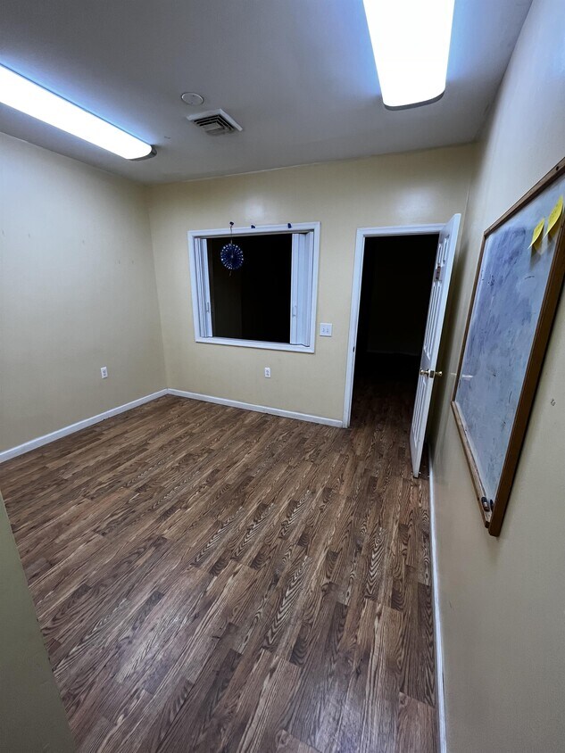 427 S Conkling St Unit 1 (Bottom Floor), Baltimore, MD 21224 - Room for ...