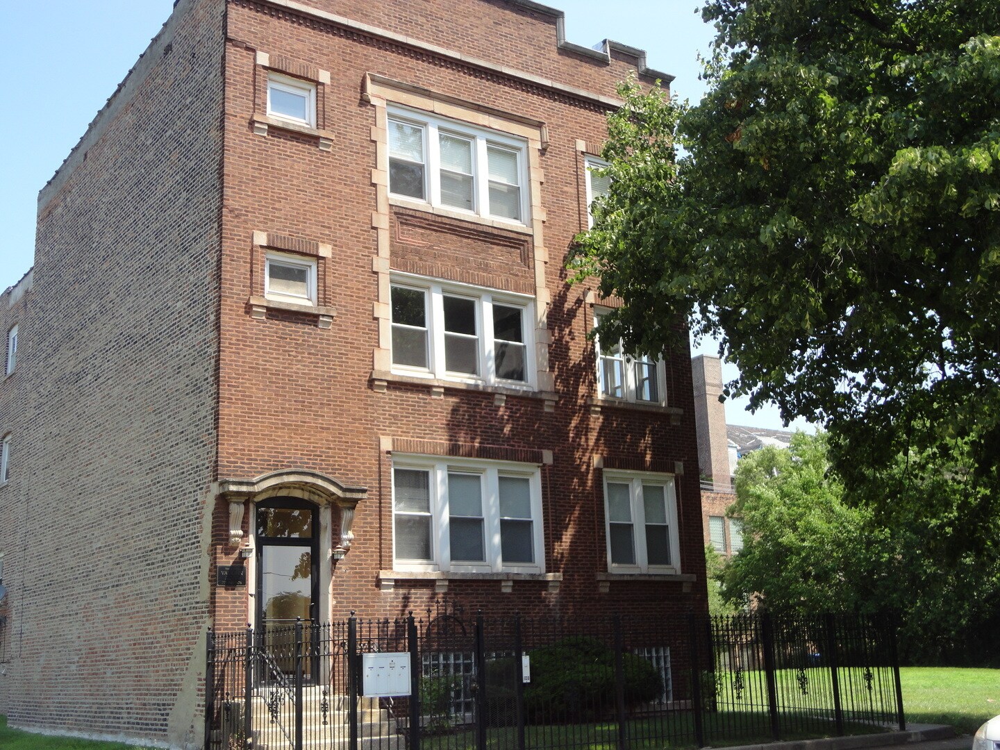 1424 E 65Th Pl Unit 3, Chicago, IL 60637 - Room for Rent in Chicago, IL ...