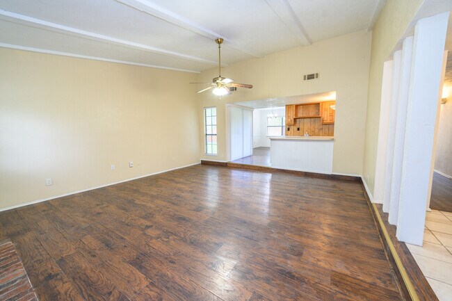 3262 Tres Logos Ln, Dallas, TX 75228 - House Rental in Dallas, TX ...