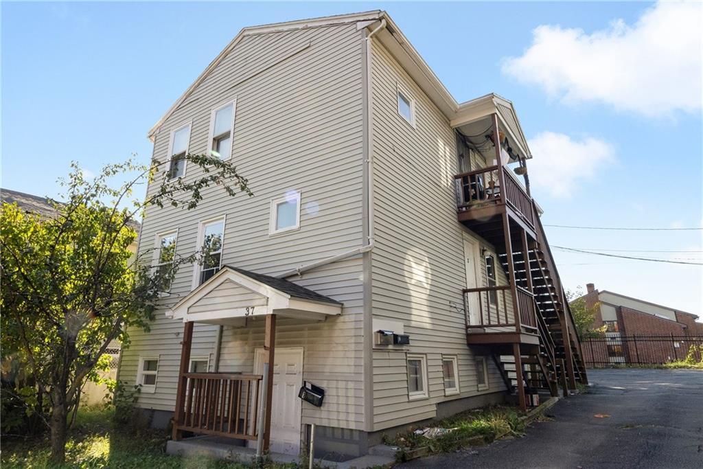 37 Messer St Unit 2, Providence, RI 02909 - Room for Rent in Providence ...