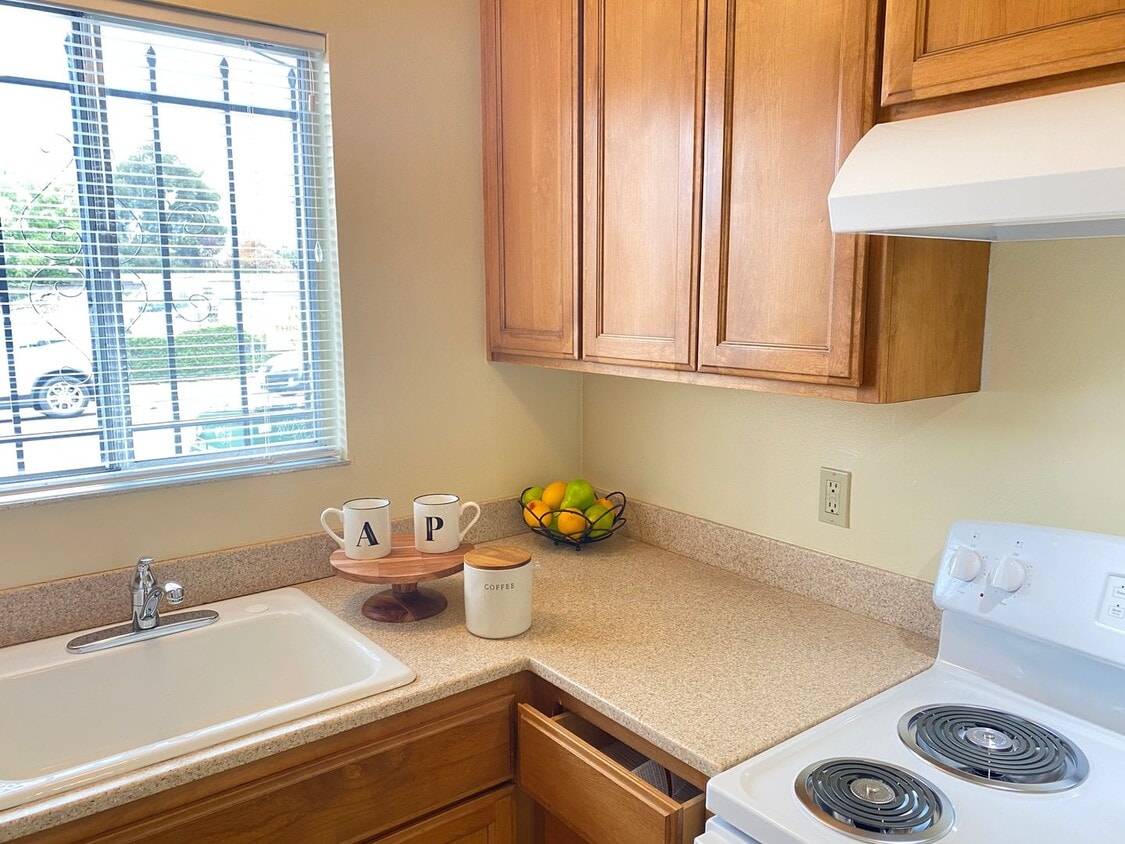 3762 Shafter Ave Unit #1, Oakland, CA 94609 - Room for Rent in Oakland ...