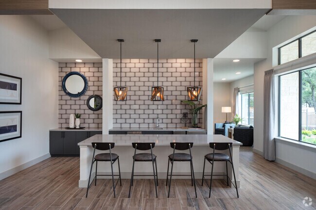 Northwest Houston Apartments for Rent with High Ceilings - Houston, TX ...