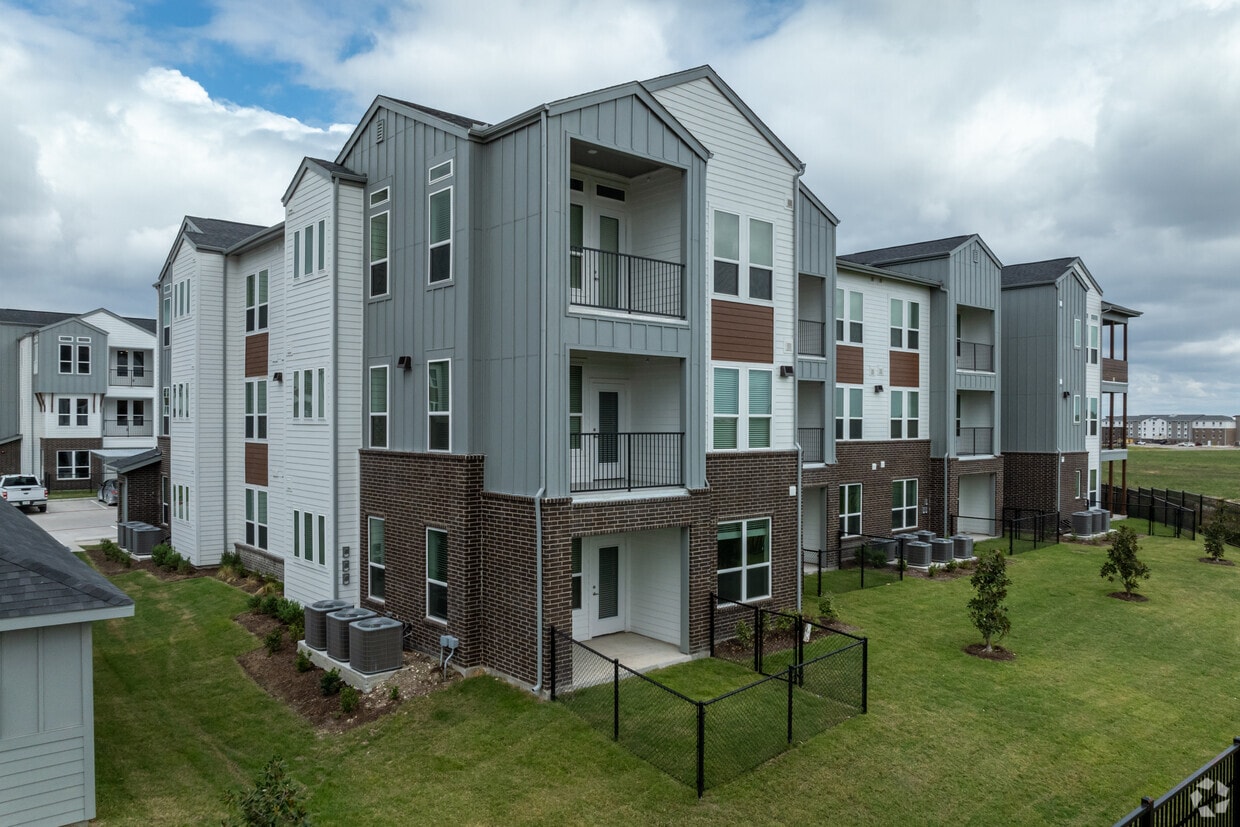 2201 Creekview - 2201 Creekview Dr Waco, TX 76711 | Apartments.com