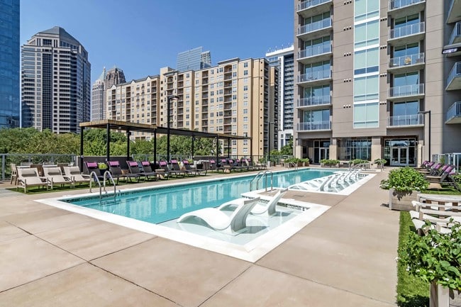 Senior Living Apartments for Rent Near South Downtown Atlanta ...