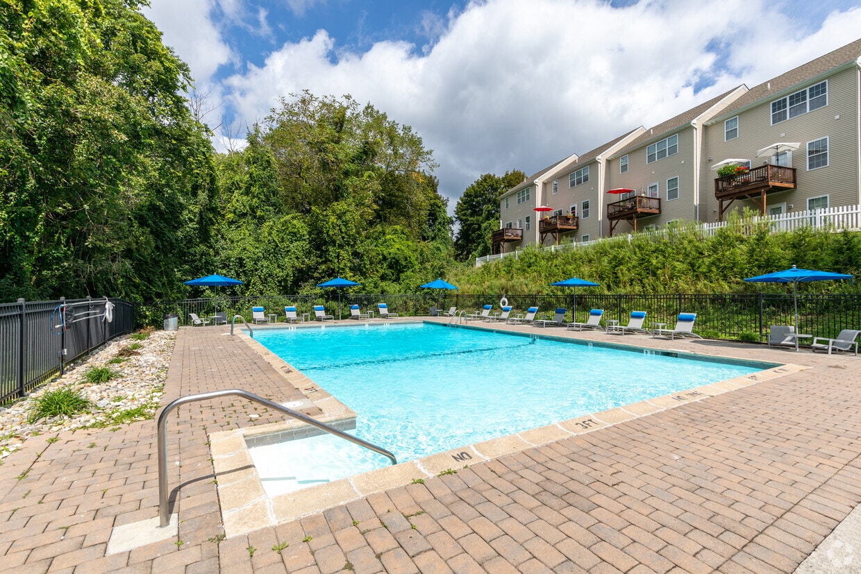 Ridgeway Place - 10 Clapboard Ridge Rd Danbury, CT 06811 | Apartments.com