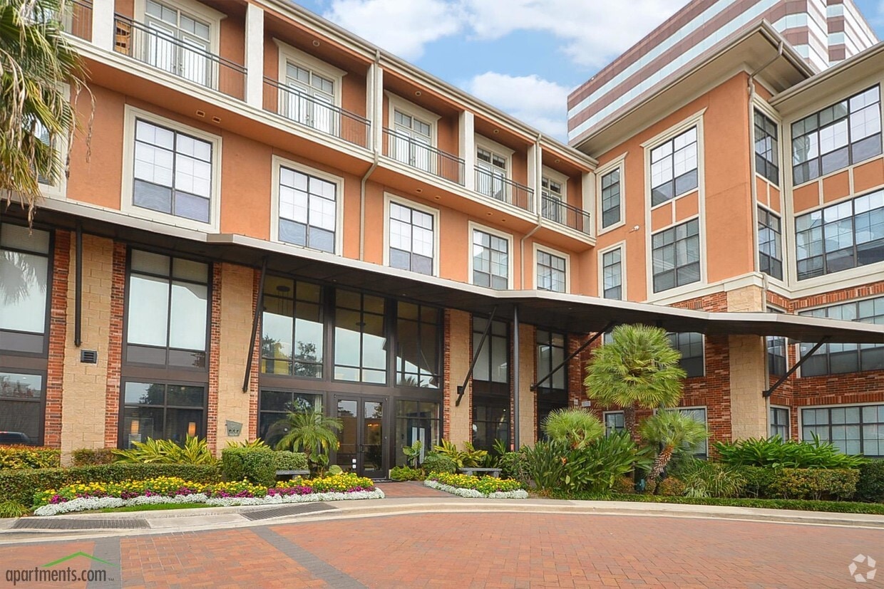 The Augusta - 2660 Augusta Dr Houston, TX 77057 | Apartments.com