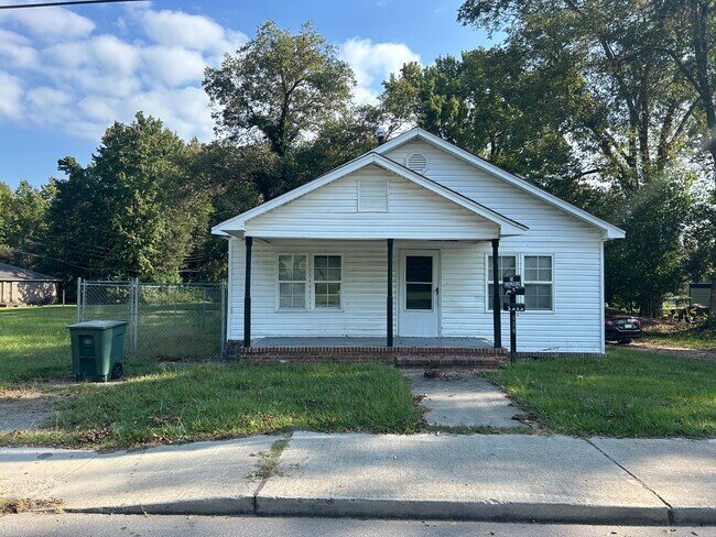 4 Bedroom Apartments for Rent in Brookdale SC