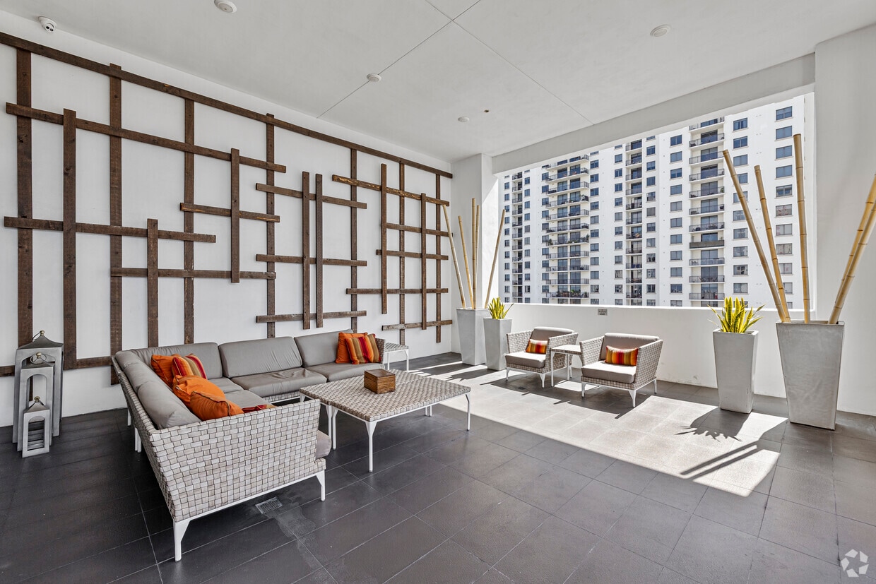 Brickell View Terrace - 117 Sw 10th St Miami, FL 33130 | Apartments.com