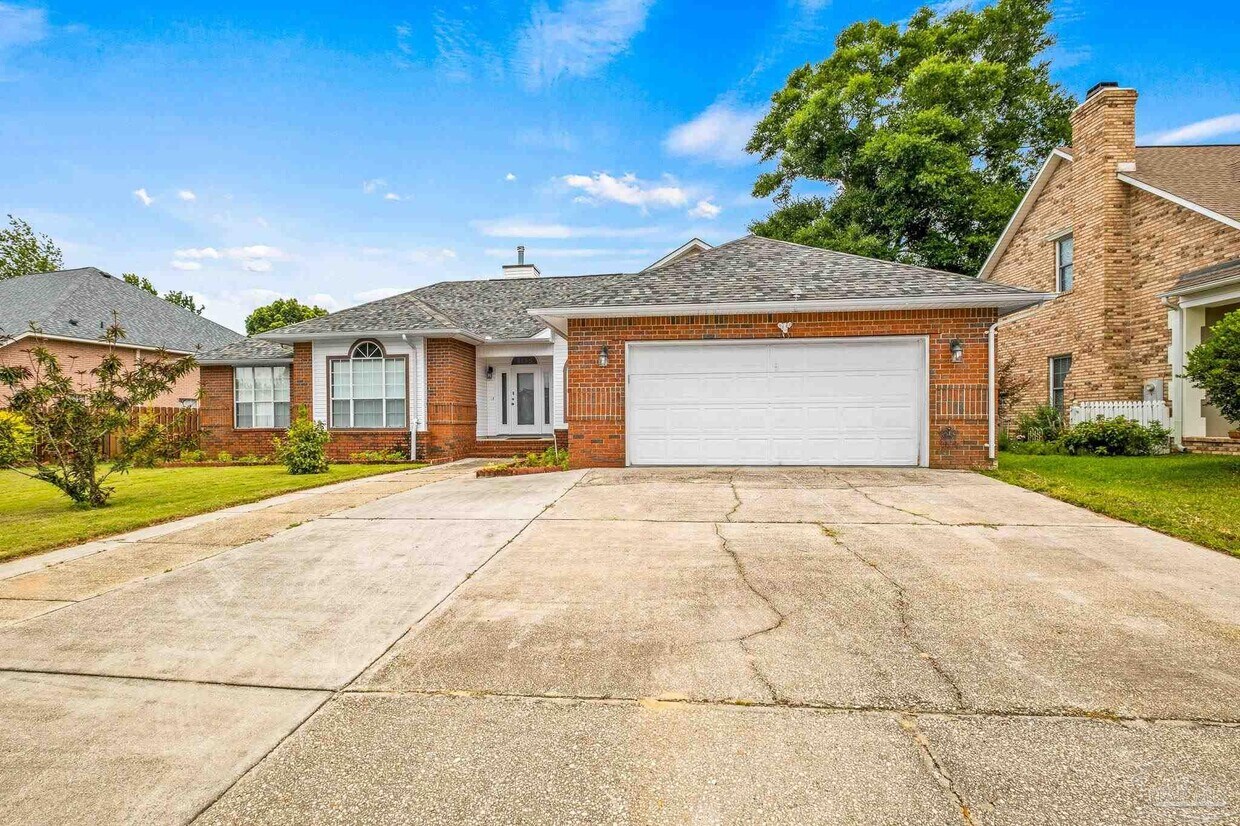 2125 Foxford St, Cantonment, FL 32533 - House Rental in Cantonment, FL ...