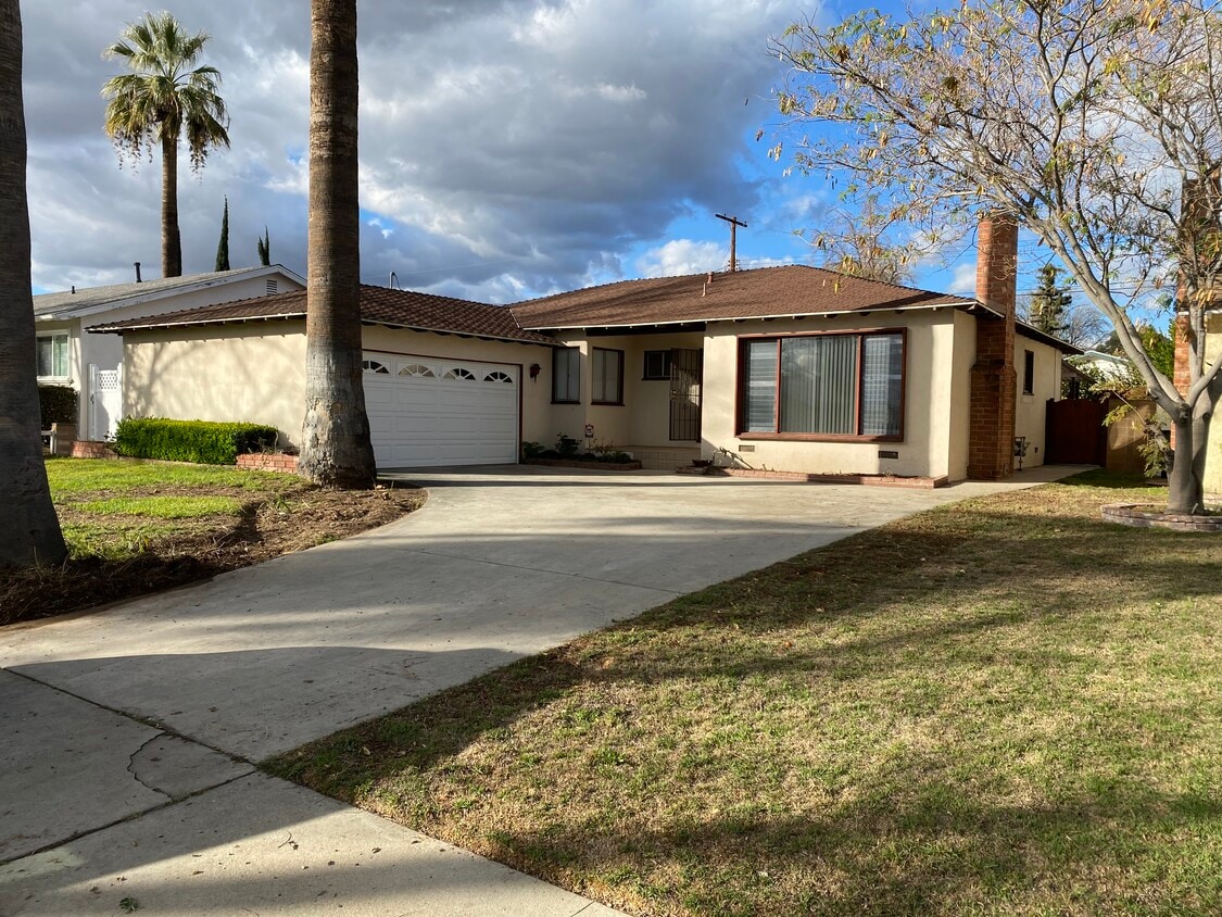 20249 Londelius St, Winnetka, CA 91306 - House Rental in Winnetka, CA ...
