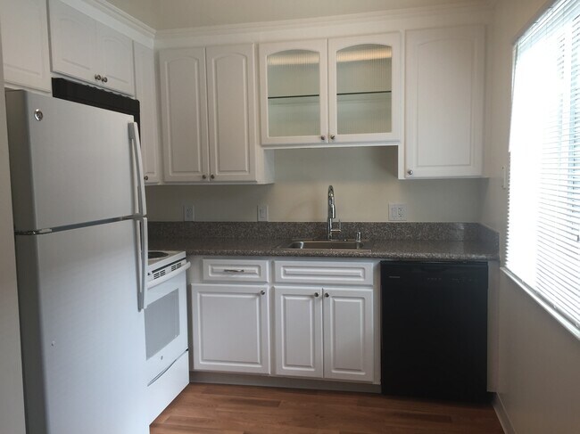 Park Square Apartments - Apartments in Mountain View, CA | Apartments.com