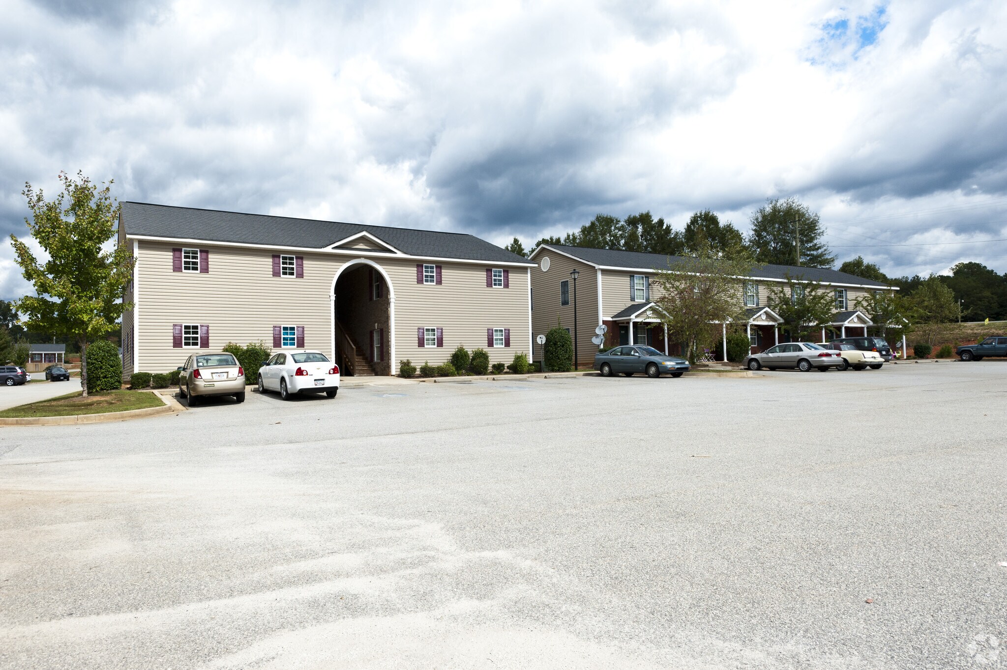 Spring Chase Apartments - 100 Grove St Barnesville, GA 30204 ...