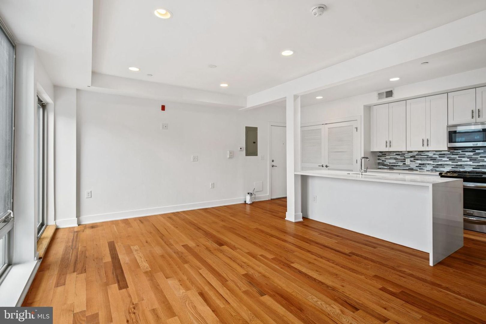 233 Poplar St, Philadelphia, PA 19123 - House Rental in Philadelphia ...