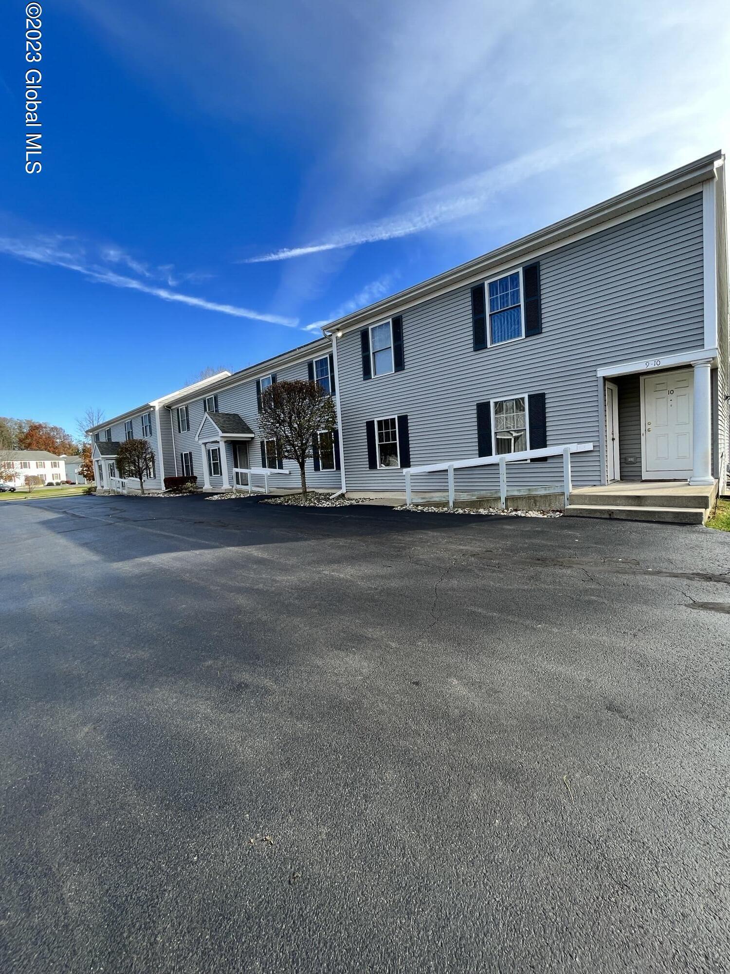 4209 Court Royale Unit 09, Schenectady, NY 12304 - Room for Rent in ...