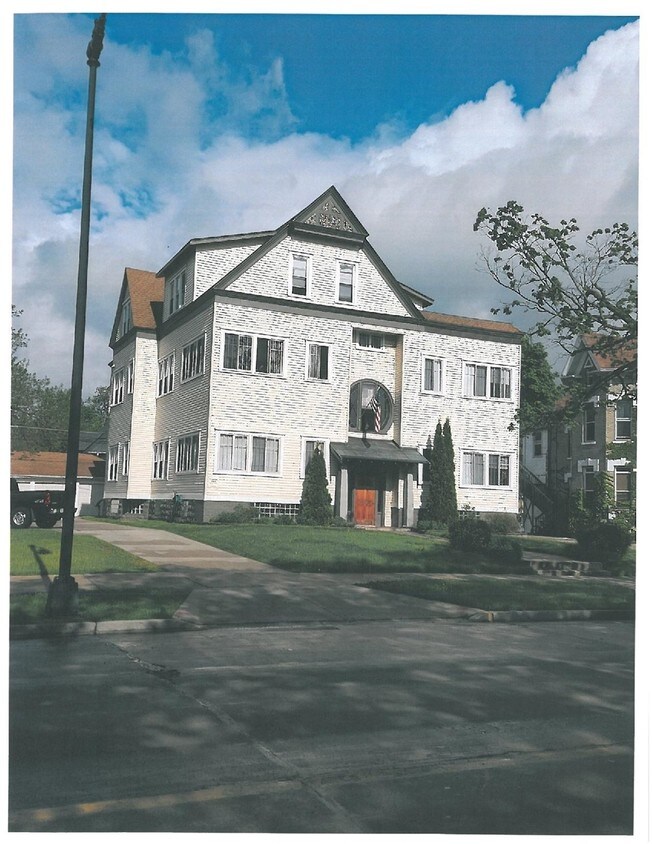 926 Main St, Racine, WI 53403 - 926 Main St Racine, WI 53403 ...