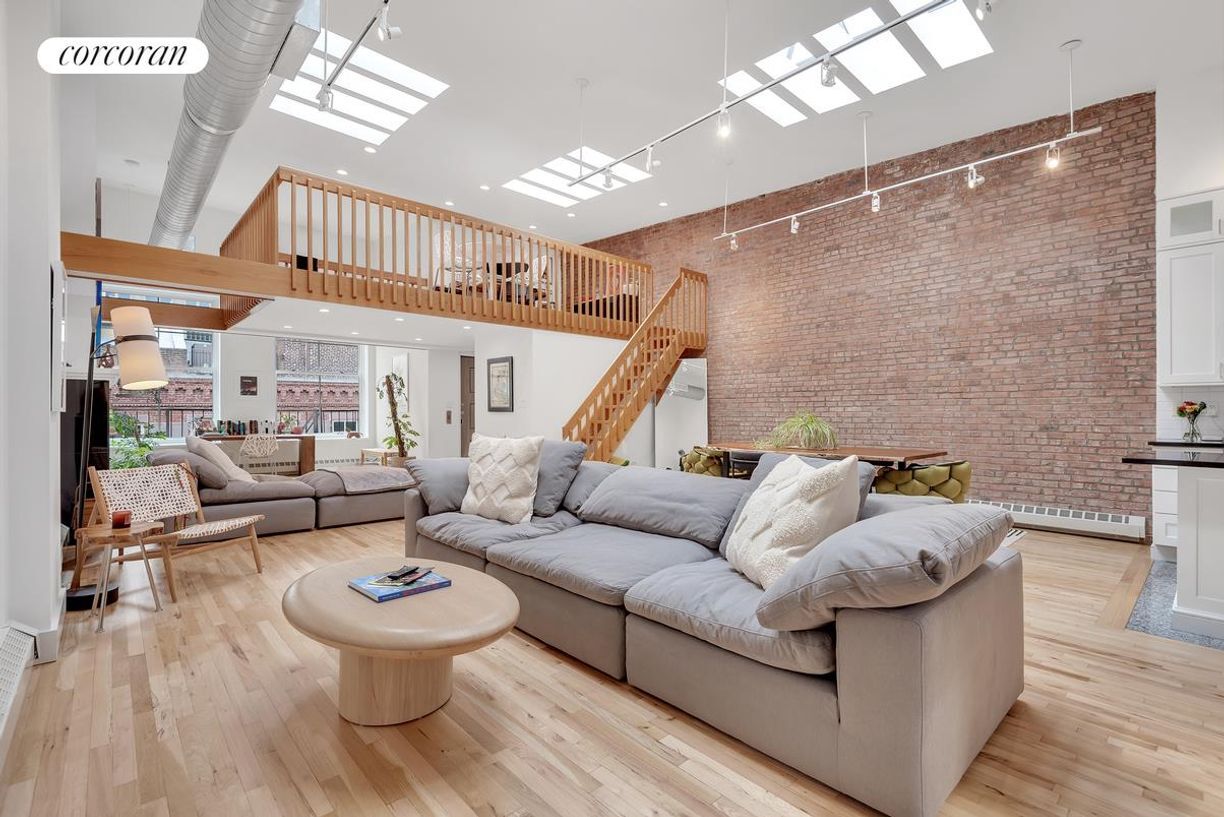 153 Mercer St, New York, NY 10012 - Room for Rent in New York, NY ...