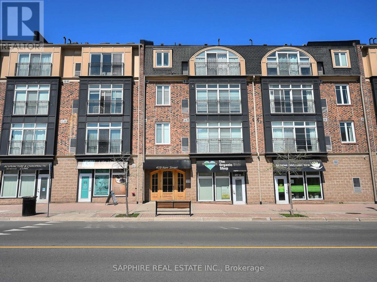 459 Kerr St Unité 302, Oakville, ON L6K 3C2 - Appartement à Louer à ...