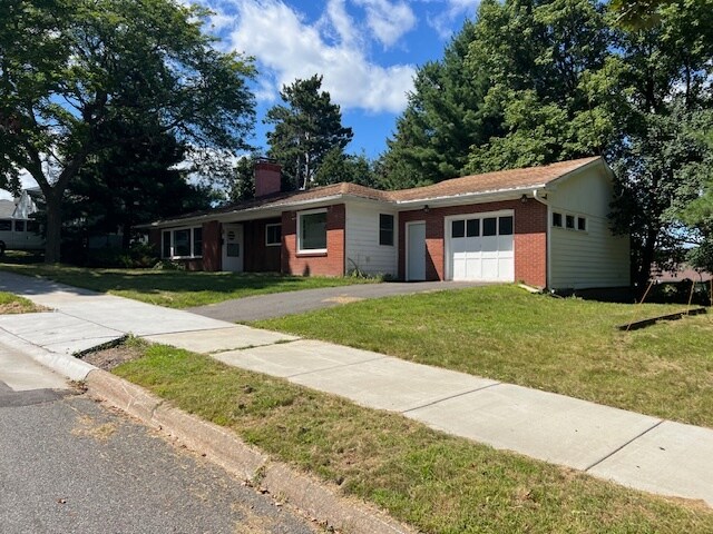 Marathon Park Apartments for Rent with Utilities Included - Wausau, WI ...