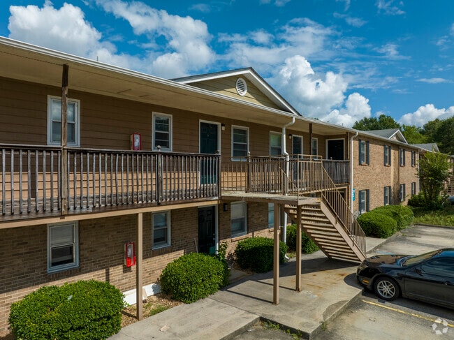Axis on Beltline - Apartments in Decatur, AL | Apartments.com