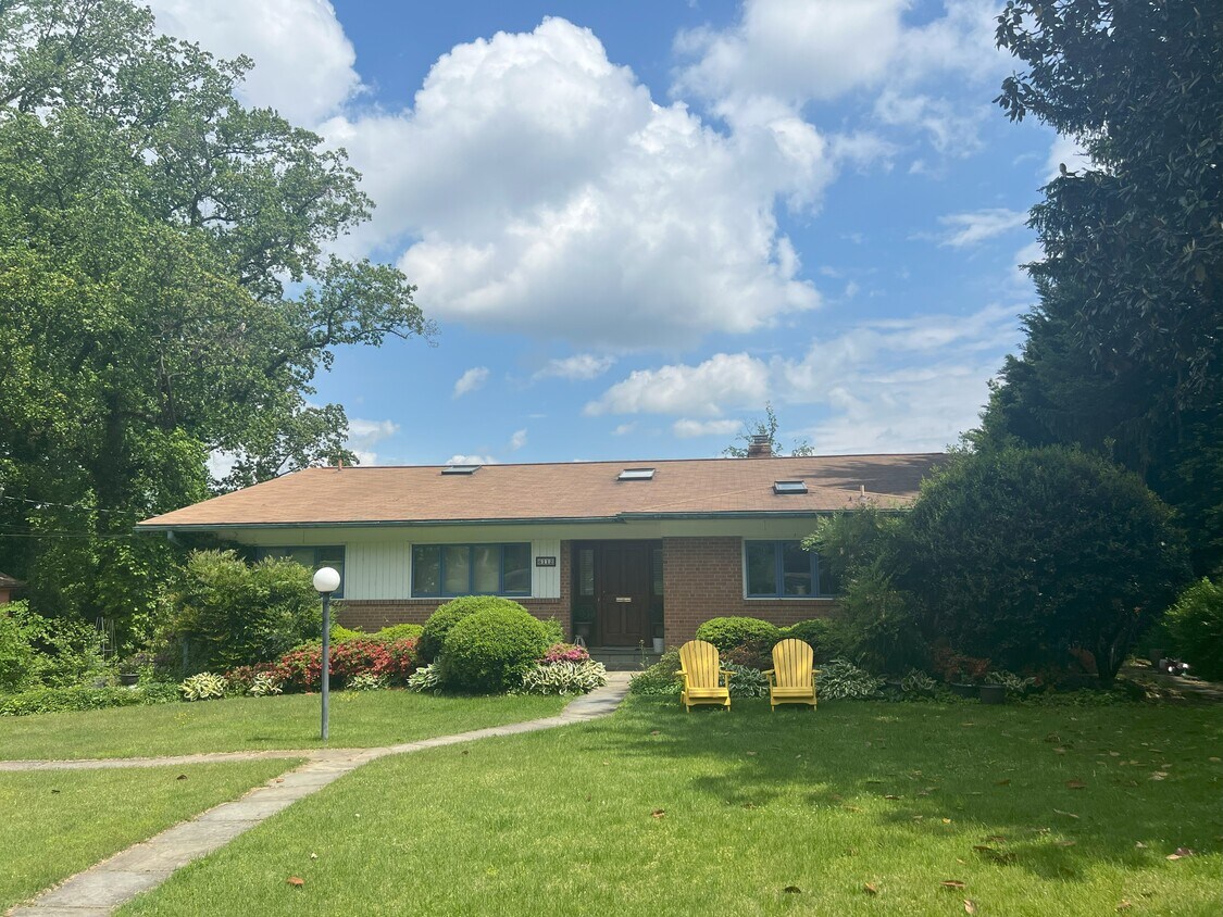 6112 Robinwood Rd, Bethesda, MD 20817 - House Rental in Bethesda, MD ...