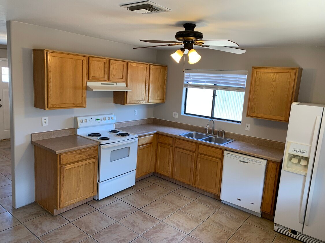 1438 N Hualpai Rd Unit 2, Tucson, AZ 85745 - 1438 N Hualpai Rd Tucson ...