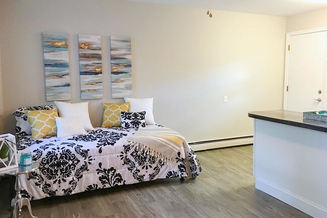 The Courtyards Rentals - West Springfield, MA | Apartments.com