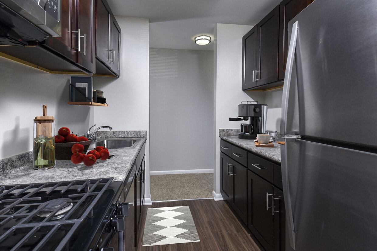 Holly Court - 601 W Holly Ave Pitman, NJ 08071 | Apartments.com