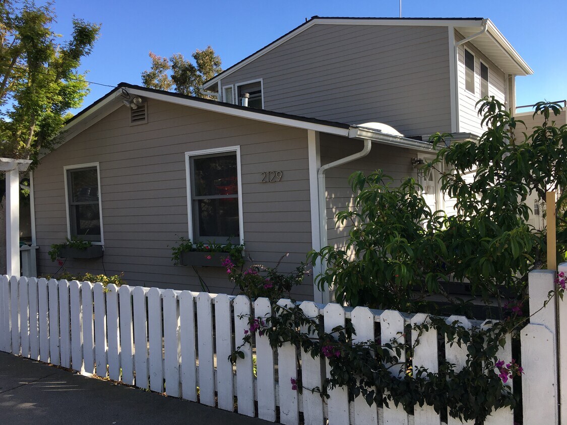 2129 Red Rose Way, Santa Barbara, CA 93109 - House Rental in Santa ...