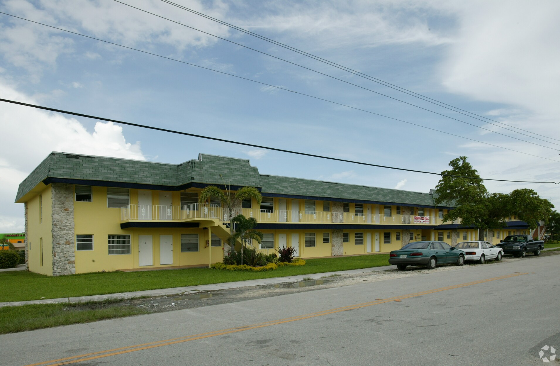 Hemingway Villa Condos - 9375 Sw 40th Ter Miami, FL 33165 | Apartments.com