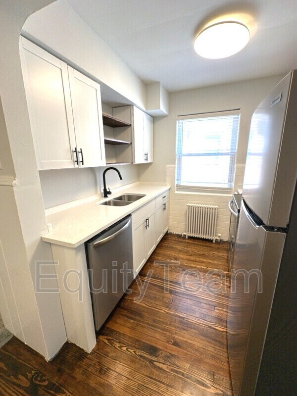 6427 Montgomery Rd Unit Apt 2, Cincinnati, OH 45213 - Condo for Rent in ...