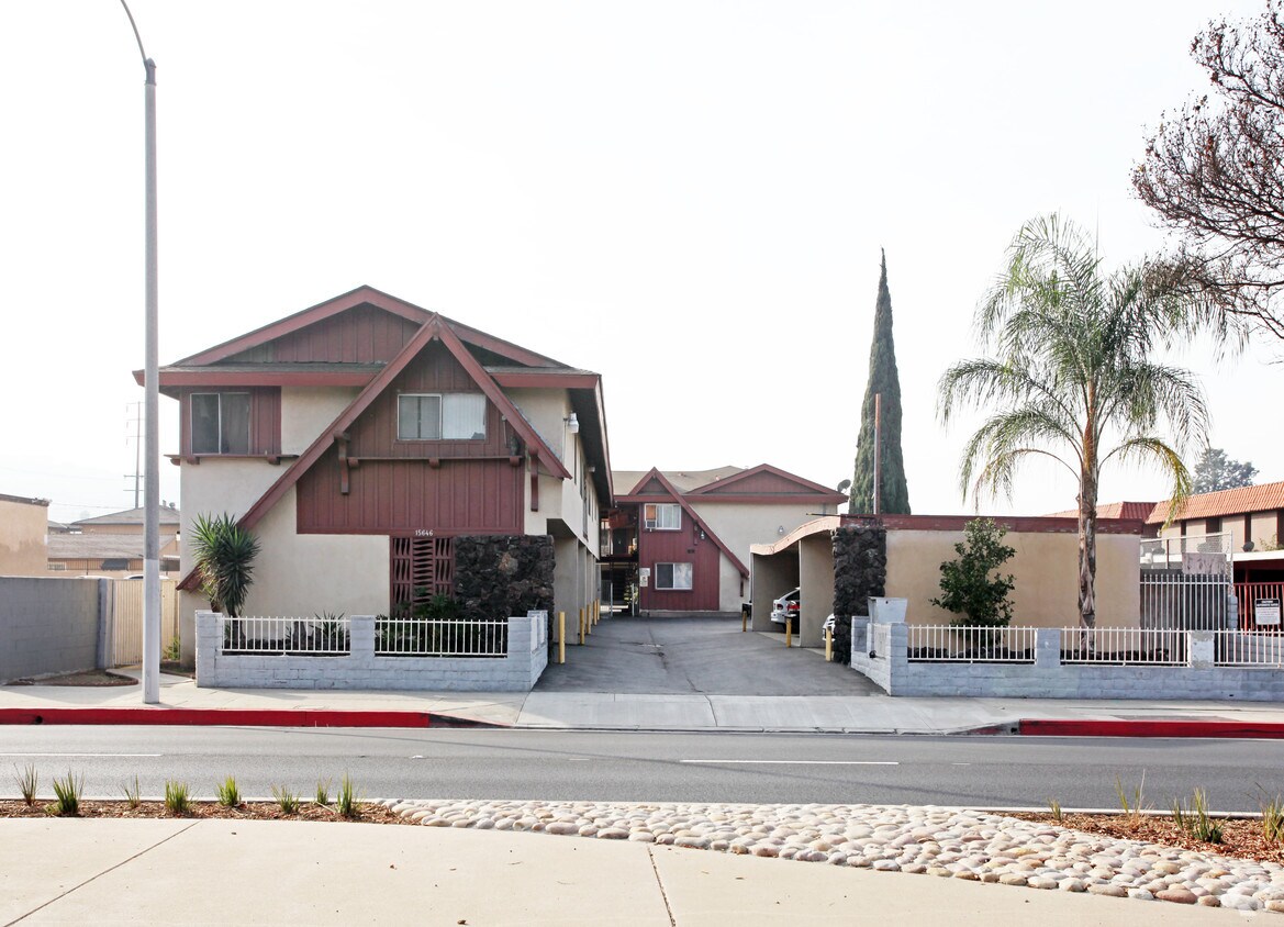 15646 Amar Rd, La Puente, CA 91744 - 15646 Amar Rd La Puente, CA 91744 ...
