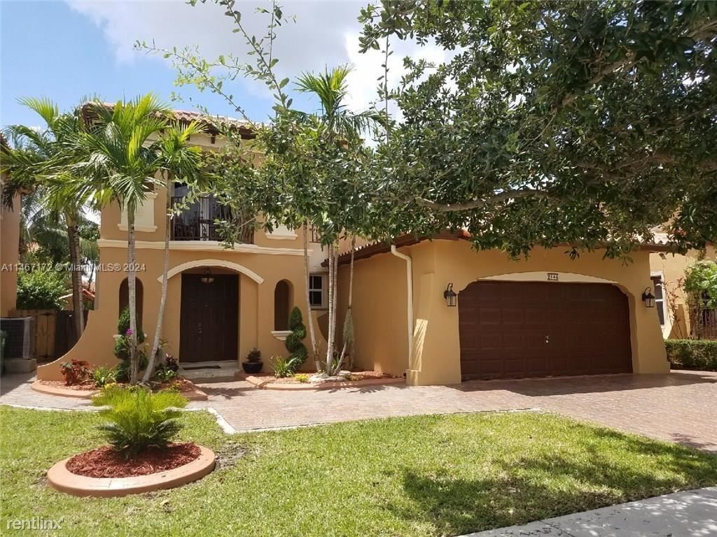 2644 SW 154th Ct, Miami, FL 33185 - House Rental in Miami, FL | Apartments.com