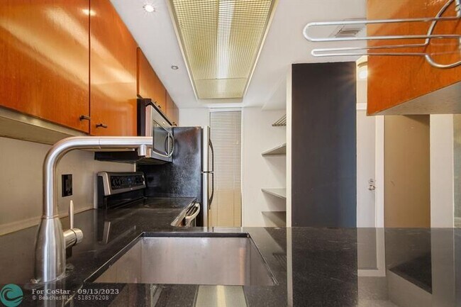 1531 SE 15th St Unit 8, Fort Lauderdale, FL 33316 - Condo for Rent in ...