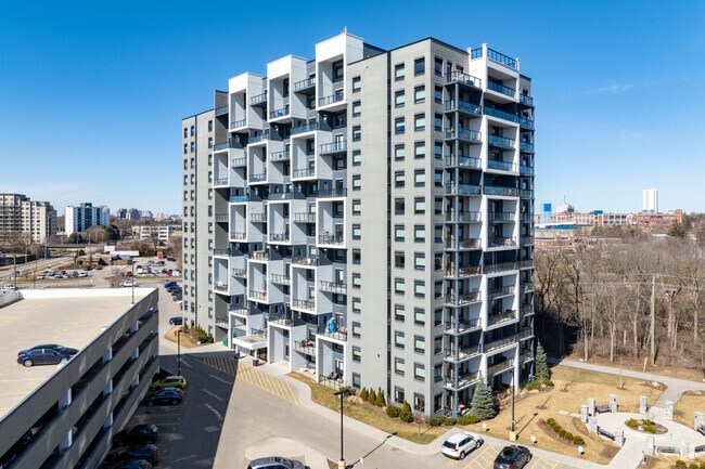 Trio on Belmont Apartments - 460 Belmont Ave W Kitchener, ON ...