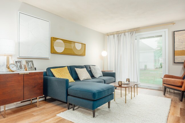 Cabot Crossing - Apartments in Lowell, MA | Apartments.com