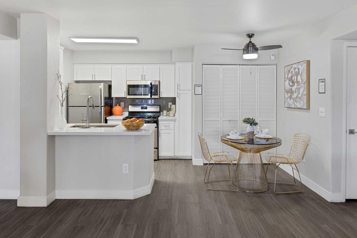 The Edmond At Hacienda Apartments