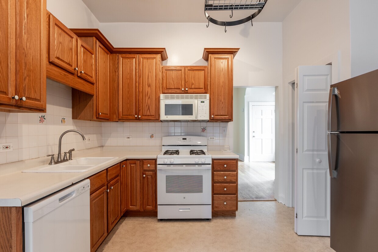 4410 N Greenview Ave, Chicago, IL 60640 - House Rental in Chicago, IL ...