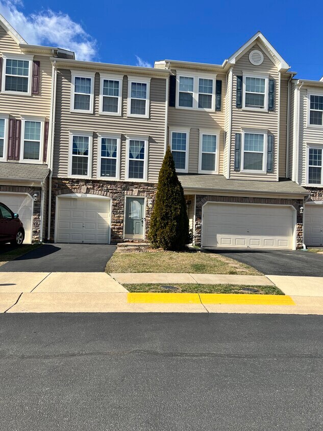 25113 Sweet Myrtle Square, Aldie, VA 20105 - Townhome Rentals in Aldie ...