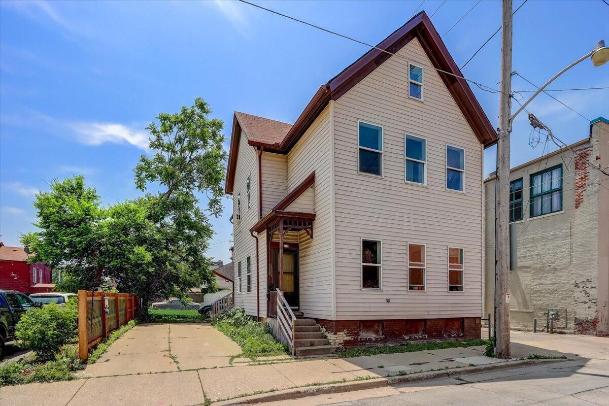 415 W Pierce St Unit Upper, Milwaukee, WI 53204 - 415 W Pierce St ...