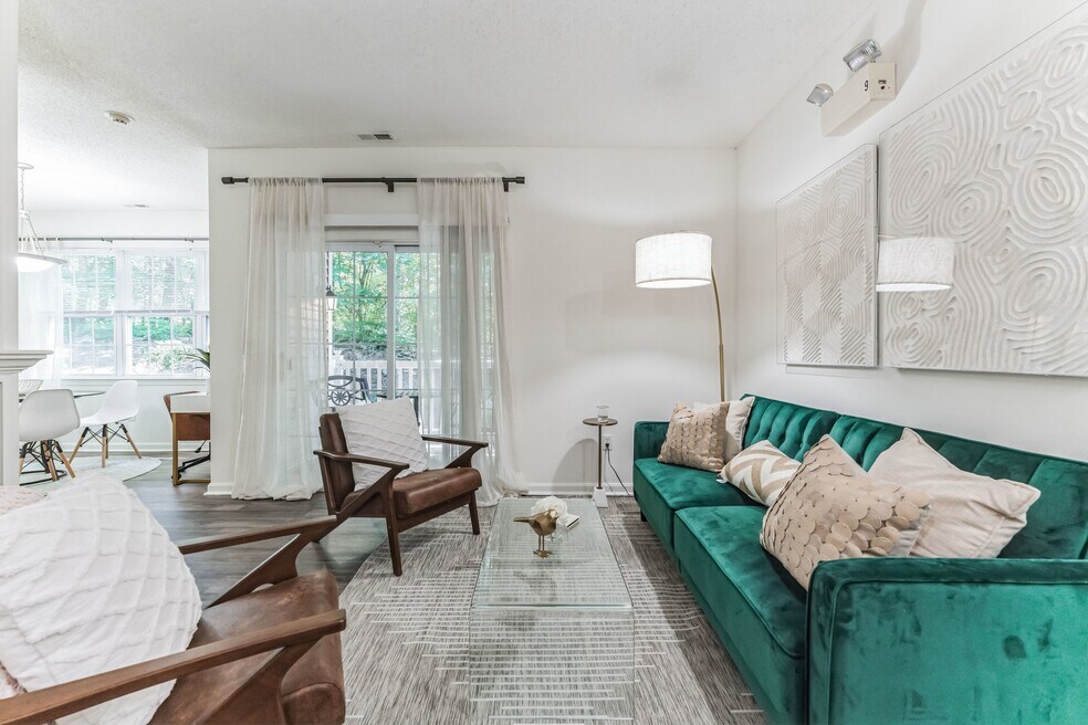 Gateway Commons Woonsocket Luxury Apartments for Rent - 27 Rentals ...