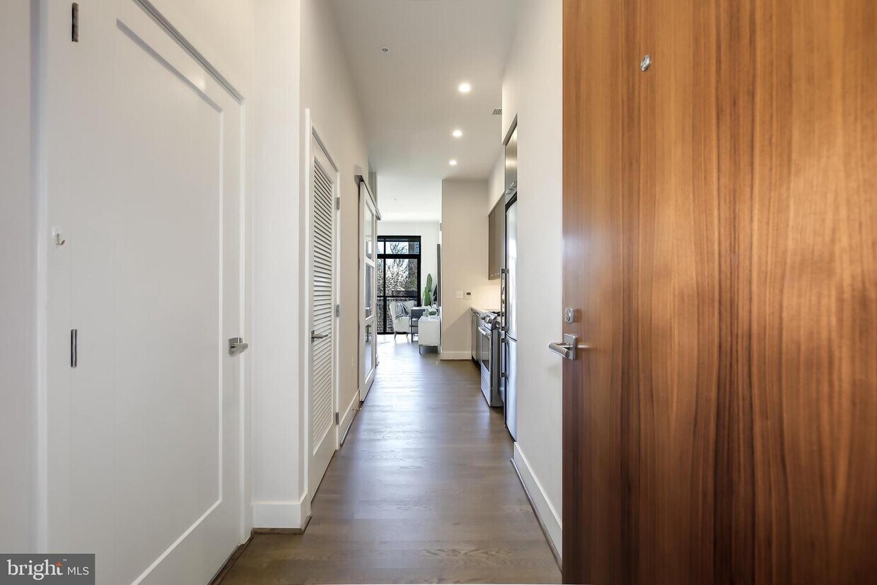 525 Water St SW Unit 430, Washington, DC 20024 - Room for Rent in ...