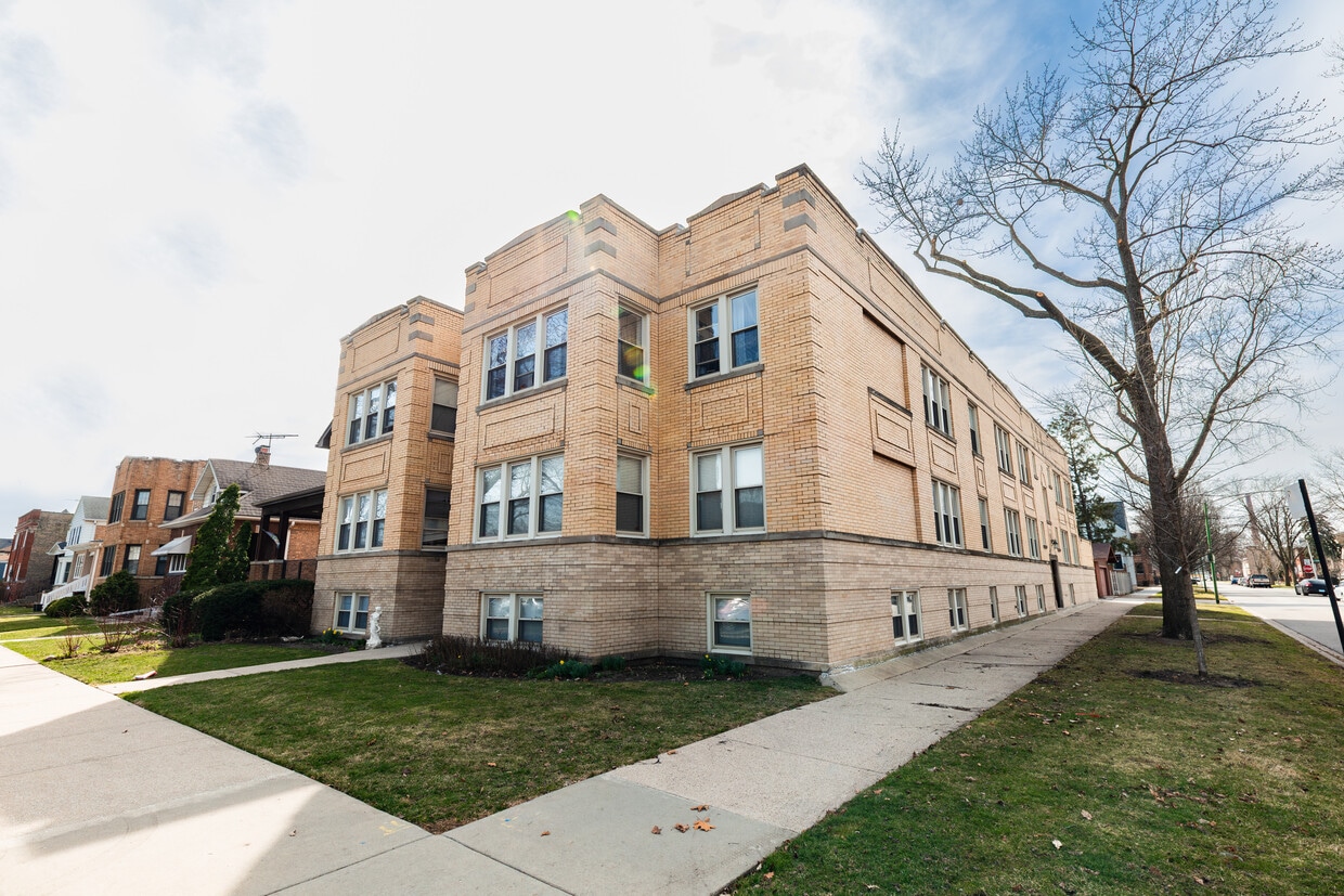 4556 North Kostner Avenue Unit G., Chicago, IL 60630 - 4556 North ...