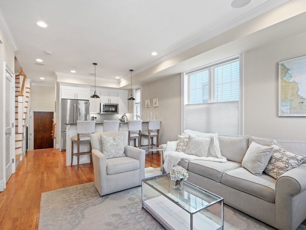 37 Mercer St Unit 2, Boston, MA 02127 - Condo for Rent in Boston, MA ...